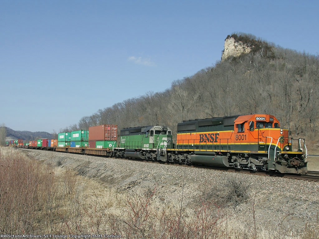 BNSF 8001